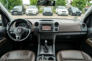 Black Volkswagen Amarok 2012 in Marijampole, with an engine capacity of 2.00 L and mileage of 270 thousand km for 10950 €, photo 15 on AUTOMOTO.COM.LV