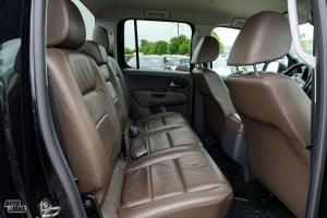 Black Volkswagen Amarok 2012 in Marijampole, with an engine capacity of 2.00 L and mileage of 270 thousand km for 10950 €, photo 29 on AUTOMOTO.COM.LV