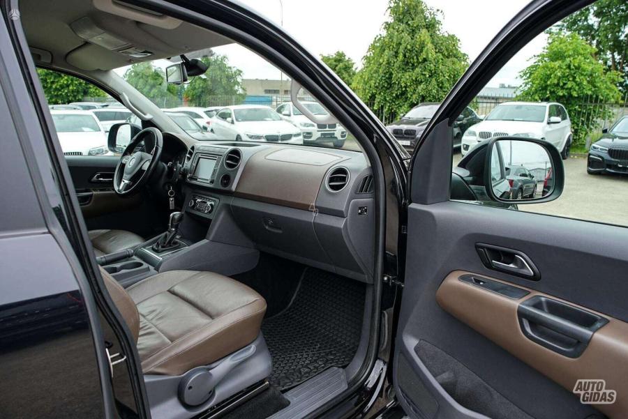 Black Volkswagen Amarok 2012 in Marijampole, with an engine capacity of 2.00 L and mileage of 270 thousand km for 10950 €, photo 30 on AUTOMOTO.COM.LV