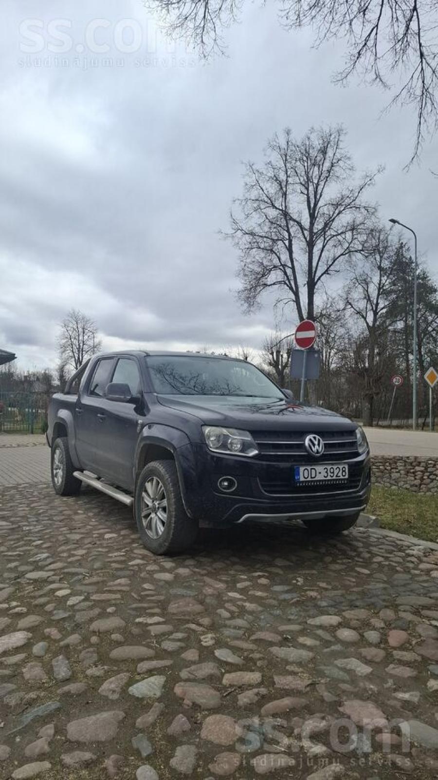 Melns Volkswagen Amarok 2012 Aizkraukle, ar dzinēja tilpumu 2.00 L un nobraukumu 236 tūkst. km par 11100 €, foto 1 vietnē AUTOMOTO.COM.LV
