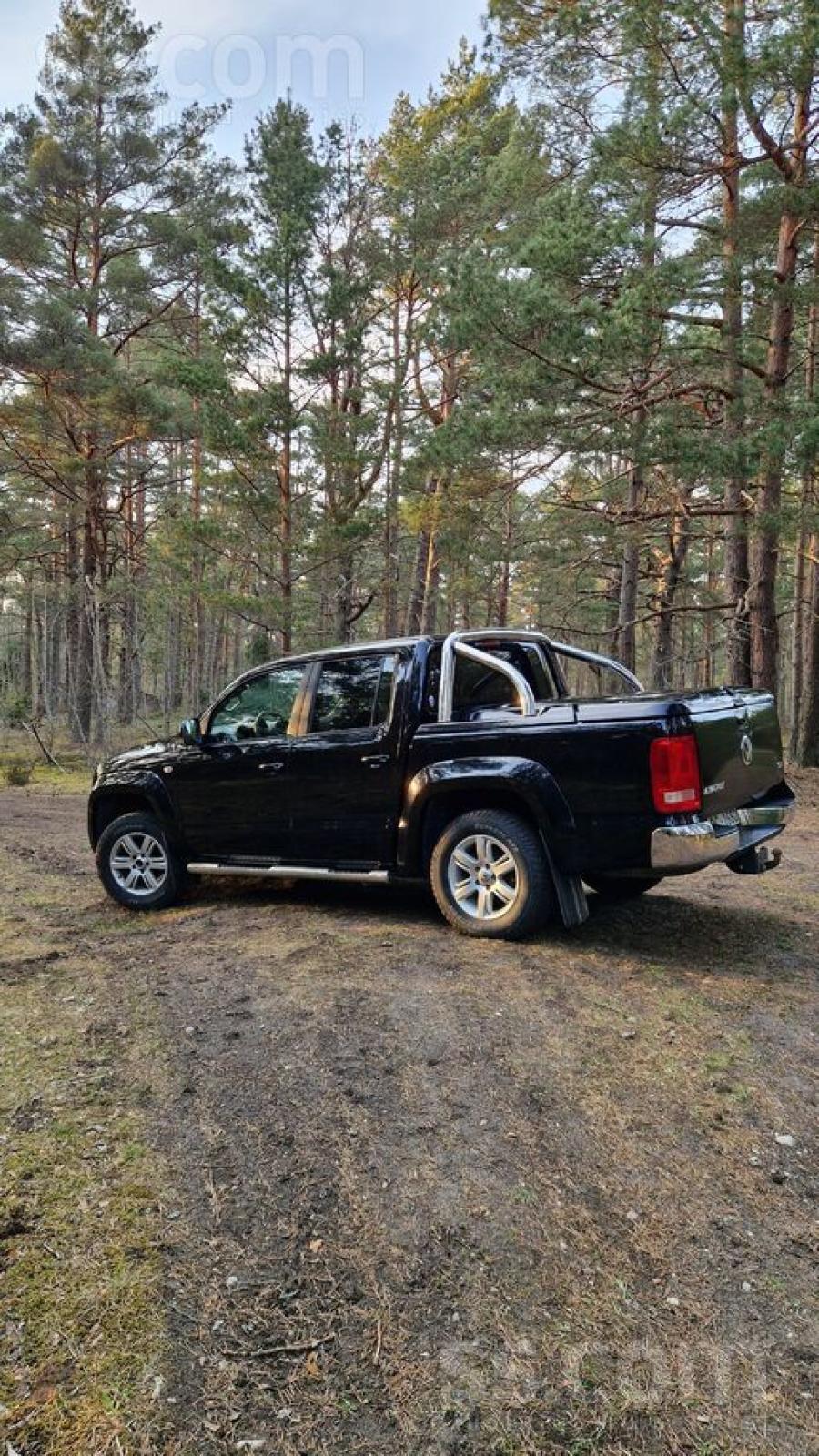 Melns Volkswagen Amarok 2012 Liepāja, ar dzinēja tilpumu 2.00 L un nobraukumu 211 tūkst. km par 10500 €, foto 4 vietnē AUTOMOTO.COM.LV