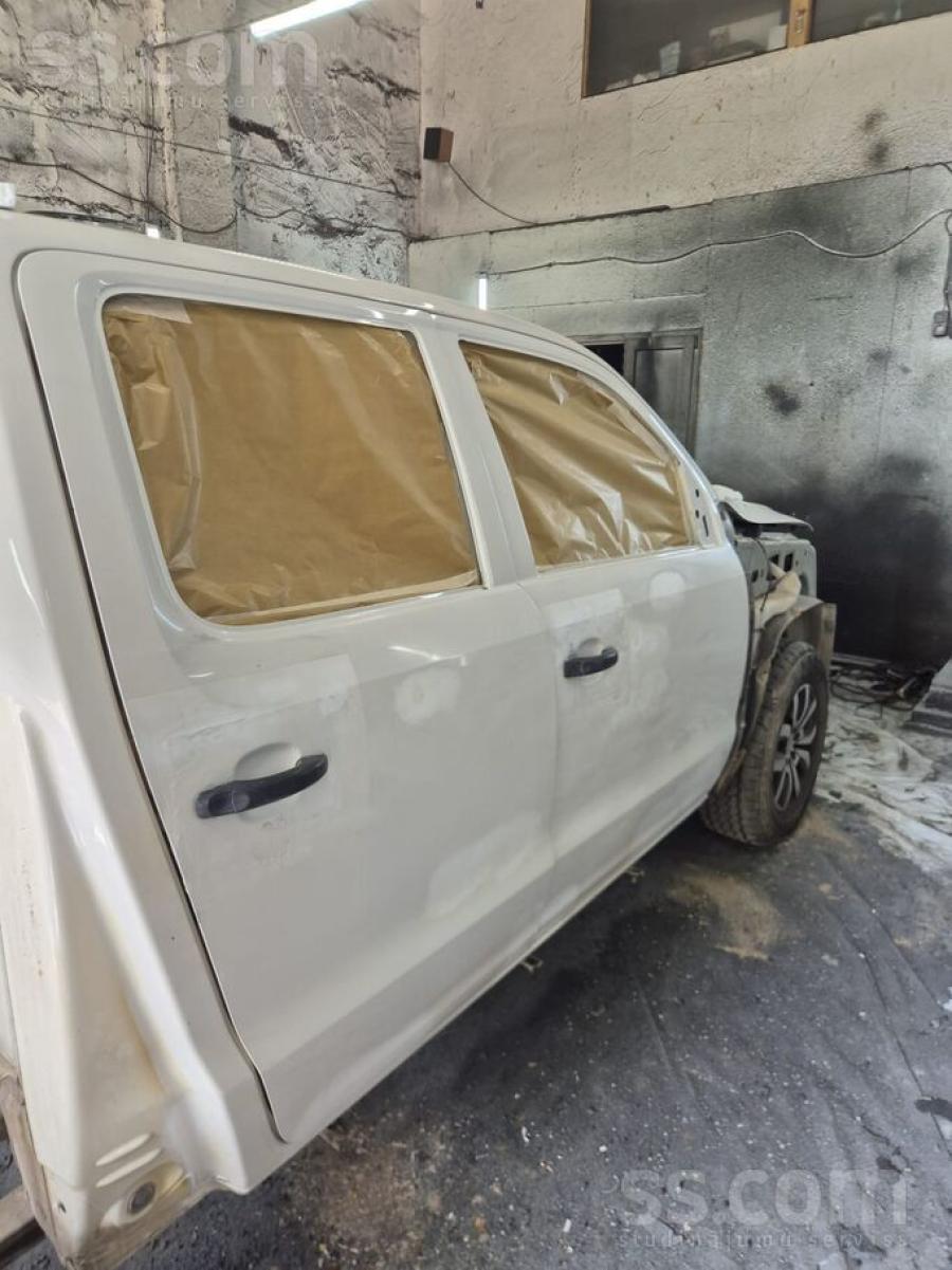 Melns Volkswagen Amarok 2015 Rīga, ar dzinēja tilpumu 2.00 L un nobraukumu 260 tūkst. km par 18500 €, foto 12 vietnē AUTOMOTO.COM.LV