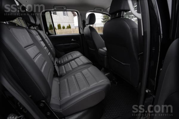 Melns Volkswagen Amarok 2016 Rīga, ar dzinēja tilpumu 3.00 L un nobraukumu 0 tūkst. km par 20400 €, foto 10 vietnē AUTOMOTO.COM.LV