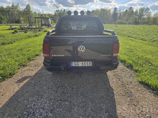 Melns Volkswagen Amarok 2016 Madona, ar dzinēja tilpumu 2.00 L un nobraukumu 219 tūkst. km par 13900 €, foto 4 vietnē AUTOMOTO.COM.LV