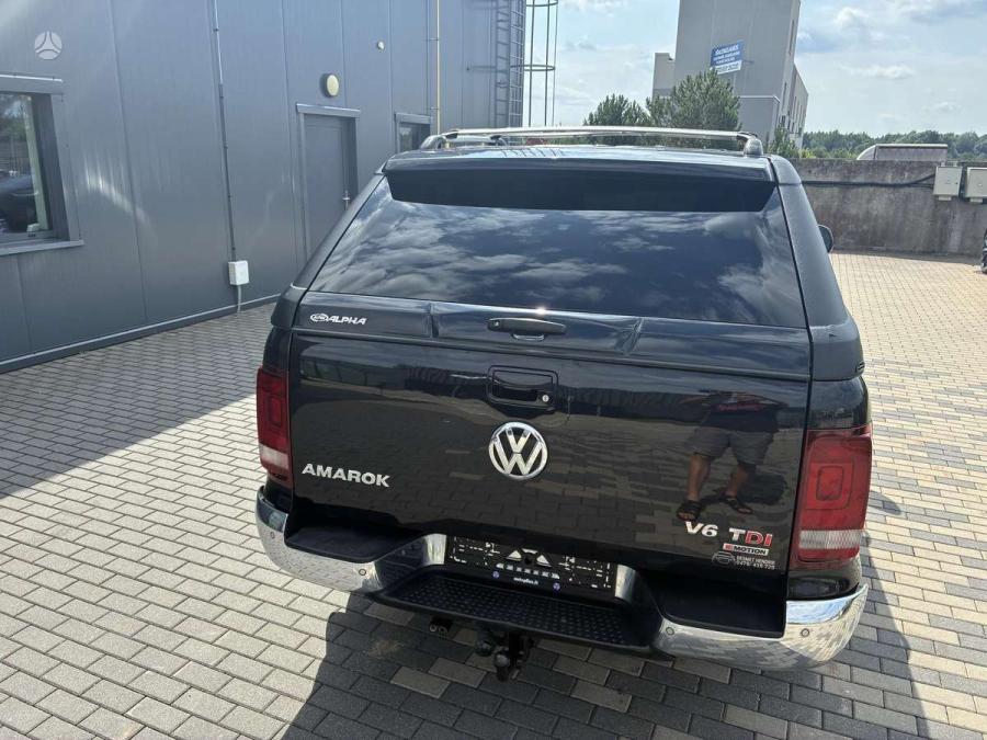 Черный Фольксваген Амарок 2016 в Шяуляй, объемом двигателя 2.97 л и пробегом 317 тыс. км за 13750 €, фото 5 на AUTOMOTO.COM.LV