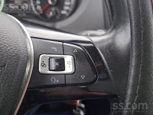 Black Volkswagen Amarok 2016 in Talsi, with an engine capacity of 2.00 L and mileage of 236 thousand km for 16800 €, photo 22 on AUTOMOTO.COM.LV