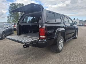 Black Volkswagen Amarok 2016 in Talsi, with an engine capacity of 2.00 L and mileage of 236 thousand km for 16800 €, photo 30 on AUTOMOTO.COM.LV