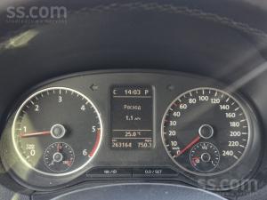 Melns Volkswagen Amarok 2016 Rīga, ar dzinēja tilpumu 2.00 L un nobraukumu 263 tūkst. km par 14990 €, foto 19 vietnē AUTOMOTO.COM.LV