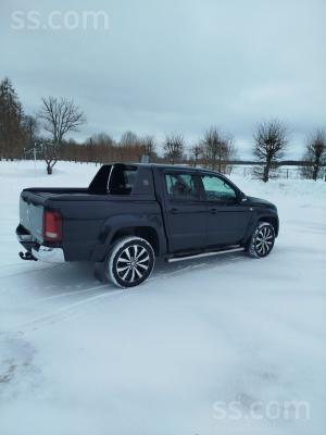 Melns Volkswagen Amarok 2017 Limbaži, ar dzinēja tilpumu 3.00 L un nobraukumu 312 tūkst. km par 15000 €, foto 3 vietnē AUTOMOTO.COM.LV