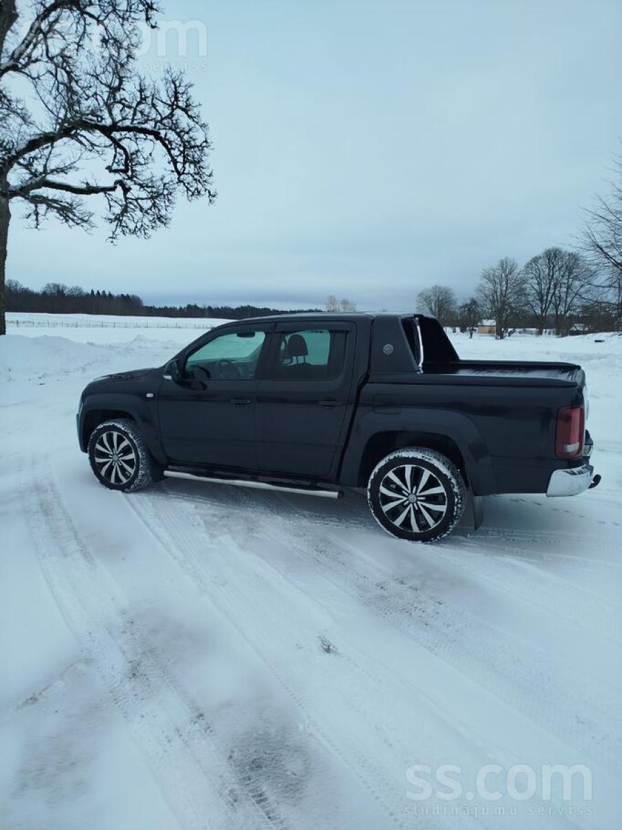 Melns Volkswagen Amarok 2017 Limbaži, ar dzinēja tilpumu 3.00 L un nobraukumu 312 tūkst. km par 15000 €, foto 4 vietnē AUTOMOTO.COM.LV
