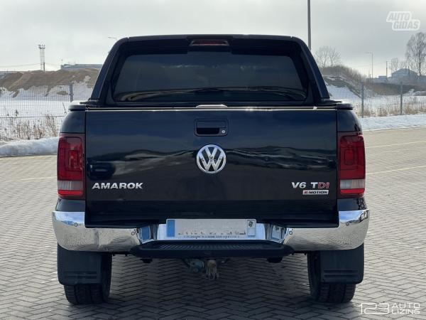 Black Volkswagen Amarok 2017 in Taurage, with an engine capacity of 3.00 L and mileage of 246 thousand km for 16900 €, photo 8 on AUTOMOTO.COM.LV