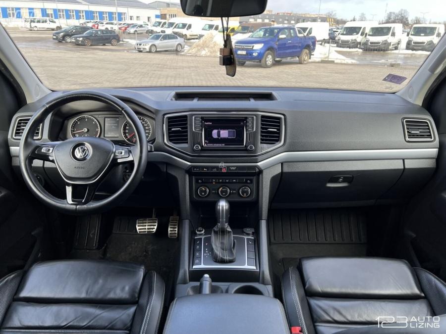 Melns Volkswagen Amarok 2017 Tauragė, ar dzinēja tilpumu 3.00 L un nobraukumu 246 tūkst. km par 16900 €, foto 12 vietnē AUTOMOTO.COM.LV