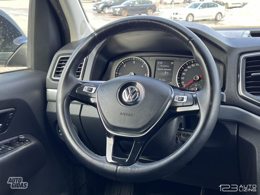 Melns Volkswagen Amarok 2017 Tauragė, ar dzinēja tilpumu 3.00 L un nobraukumu 246 tūkst. km par 16900 €, foto 14 vietnē AUTOMOTO.COM.LV