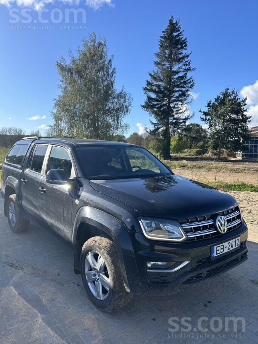 Black Volkswagen Amarok 2017 in Riga, with an engine capacity of 3.00 L and mileage of 316 thousand km for 13100 €, photo 4 on AUTOMOTO.COM.LV