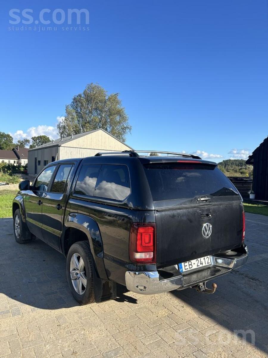Black Volkswagen Amarok 2017 in Riga, with an engine capacity of 3.00 L and mileage of 316 thousand km for 13100 €, photo 6 on AUTOMOTO.COM.LV