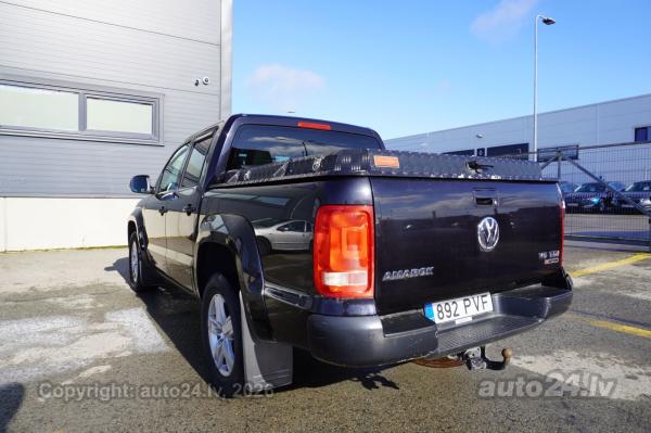 Melns Volkswagen Amarok 2017 Tallina, ar dzinēja tilpumu 3.00 L un nobraukumu 313 tūkst. km par 14500 €, foto 3 vietnē AUTOMOTO.COM.LV