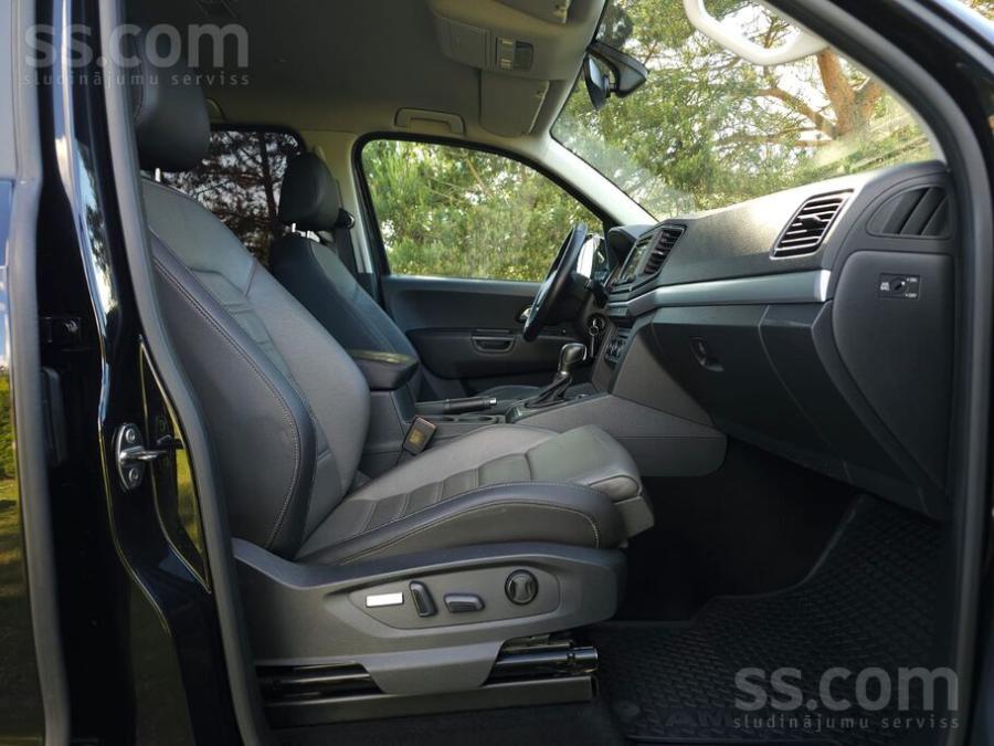 Melns Volkswagen Amarok 2018 Rīga, ar dzinēja tilpumu 3.00 L un nobraukumu 240 tūkst. km par 20777 €, foto 24 vietnē AUTOMOTO.COM.LV