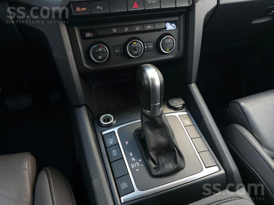 Melns Volkswagen Amarok 2018 Rīga, ar dzinēja tilpumu 3.00 L un nobraukumu 240 tūkst. km par 20777 €, foto 27 vietnē AUTOMOTO.COM.LV