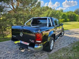 Black Volkswagen Amarok 2018 in Riga, with an engine capacity of 3.00 L and mileage of 240 thousand km for 20777 €, photo 18 on AUTOMOTO.COM.LV