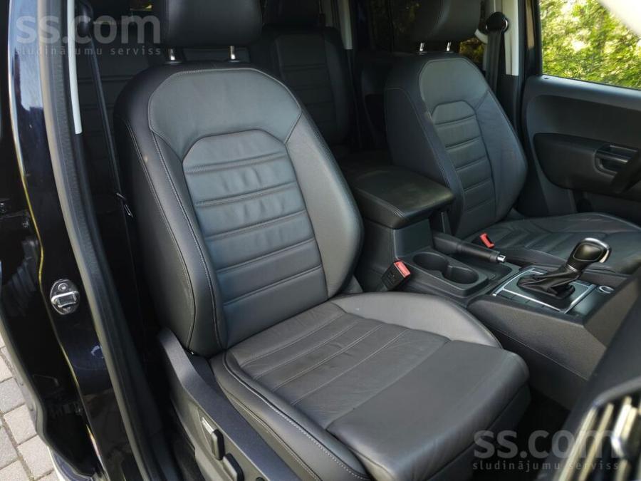 Black Volkswagen Amarok 2018 in Riga, with an engine capacity of 3.00 L and mileage of 240 thousand km for 20777 €, photo 25 on AUTOMOTO.COM.LV