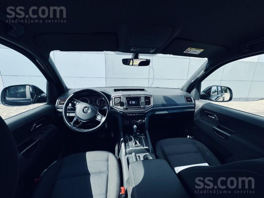 Black Volkswagen Amarok 2019 in Jelgava, with an engine capacity of 3.00 L and mileage of 262 thousand km for 26500 €, photo 11 on AUTOMOTO.COM.LV