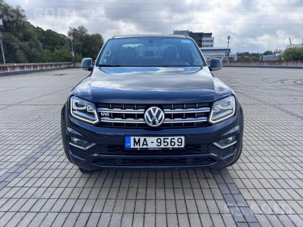 Black Volkswagen Amarok 2019 in Riga, with an engine capacity of 3.00 L and mileage of 151 thousand km for 19900 €, photo 3 on AUTOMOTO.COM.LV