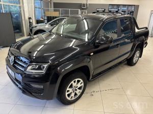 Black Volkswagen Amarok 2020 in Riga, with an engine capacity of 3.00 L and mileage of 58 thousand km for 24900 €, photo 3 on AUTOMOTO.COM.LV