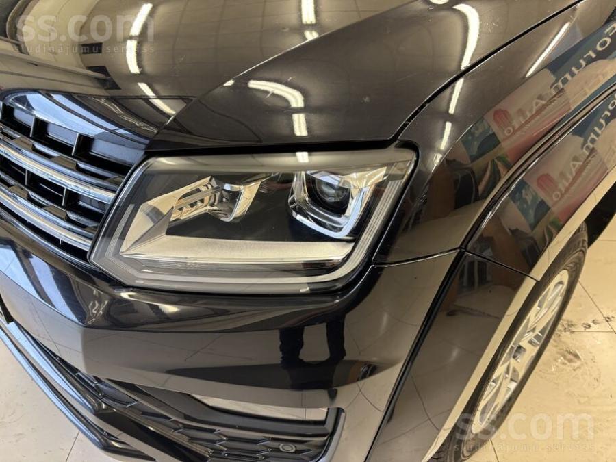 Black Volkswagen Amarok 2020 in Riga, with an engine capacity of 3.00 L and mileage of 58 thousand km for 24900 €, photo 7 on AUTOMOTO.COM.LV