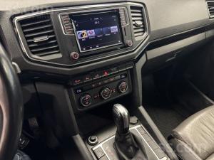 Black Volkswagen Amarok 2020 in Riga, with an engine capacity of 3.00 L and mileage of 58 thousand km for 24900 €, photo 17 on AUTOMOTO.COM.LV