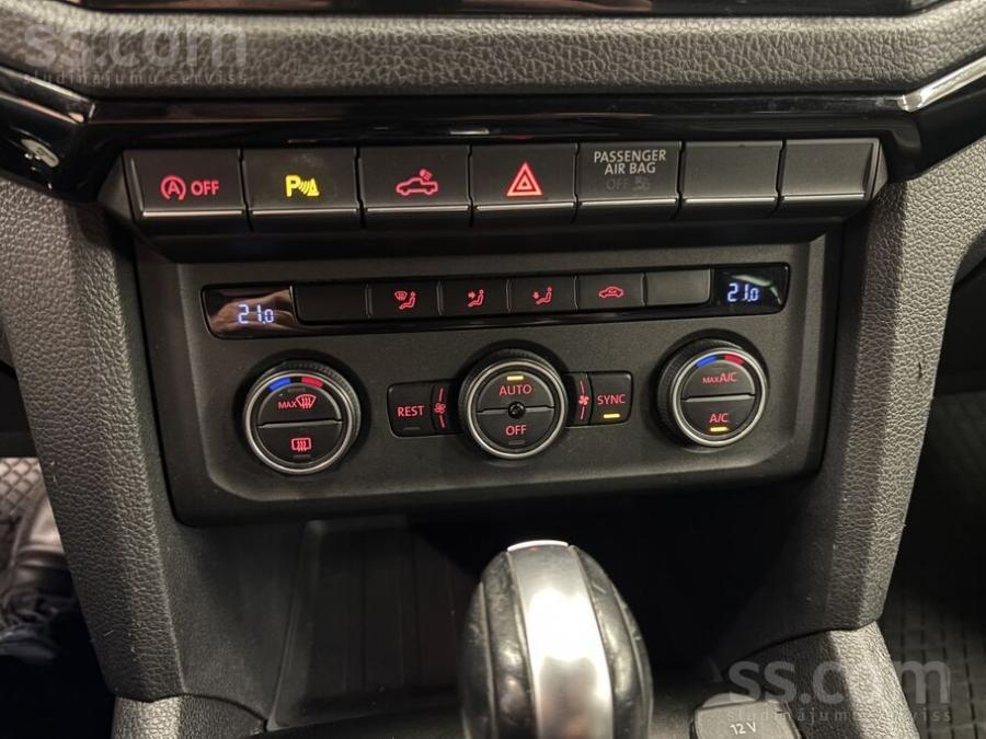 Black Volkswagen Amarok 2020 in Riga, with an engine capacity of 3.00 L and mileage of 58 thousand km for 24900 €, photo 18 on AUTOMOTO.COM.LV