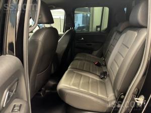 Black Volkswagen Amarok 2020 in Riga, with an engine capacity of 3.00 L and mileage of 58 thousand km for 24900 €, photo 27 on AUTOMOTO.COM.LV