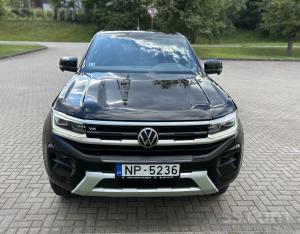 Black Volkswagen Amarok 2023 in Valmiera, with an engine capacity of 3.00 L and mileage of 54 thousand km for 45500 €, photo 6 on AUTOMOTO.COM.LV