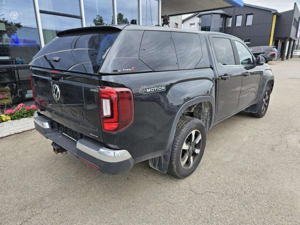 Melns Volkswagen Amarok 2023 Šauļi, ar dzinēja tilpumu 3.00 L un nobraukumu 270 tūkst. km par 22900 €, foto 3 vietnē AUTOMOTO.COM.LV