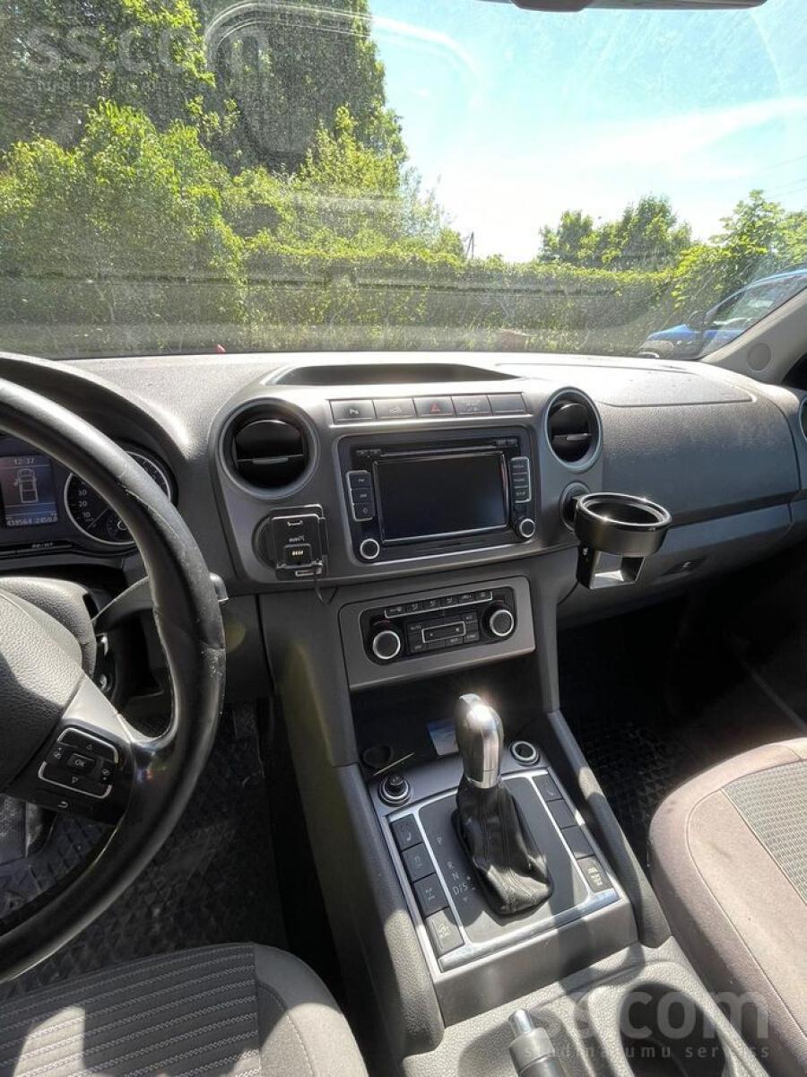 Blue Volkswagen Amarok 2014 in Riga, with an engine capacity of 2.00 L and mileage of 439 thousand km for 3630 €, photo 17 on AUTOMOTO.COM.LV