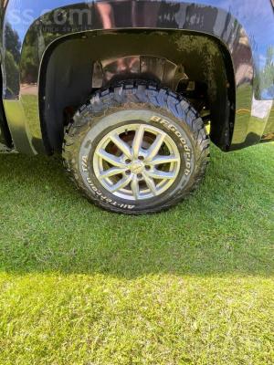 Blue Volkswagen Amarok 2014 in Riga, with an engine capacity of 2.00 L and mileage of 439 thousand km for 3630 €, photo 21 on AUTOMOTO.COM.LV