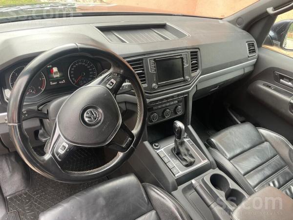 Blue Volkswagen Amarok 2018 in Riga, with an engine capacity of 3.00 L and mileage of 434 thousand km for 12100 €, photo 8 on AUTOMOTO.COM.LV