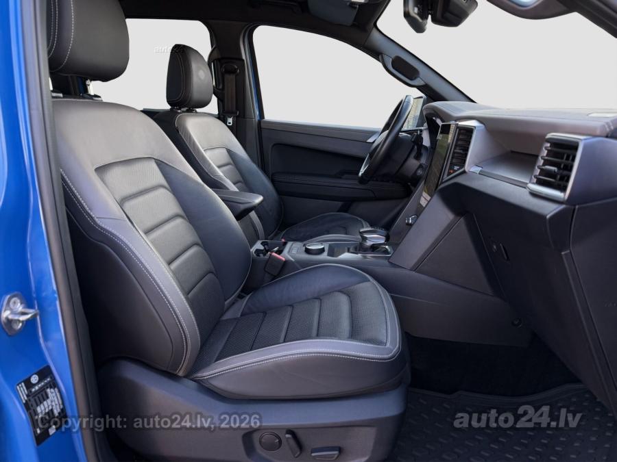 Zils Volkswagen Amarok 2024 Pērnava, ar dzinēja tilpumu 3.00 L un nobraukumu 40 tūkst. km par 53900 €, foto 7 vietnē AUTOMOTO.COM.LV