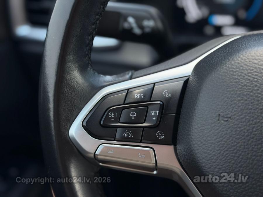 Blue Volkswagen Amarok 2024 in Parnu, with an engine capacity of 3.00 L and mileage of 99 thousand km for 47900 €, photo 18 on AUTOMOTO.COM.LV