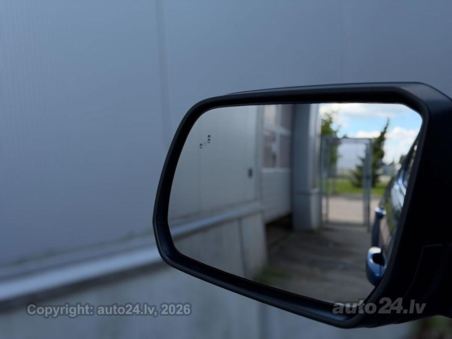 Blue Volkswagen Amarok 2024 in Parnu, with an engine capacity of 3.00 L and mileage of 99 thousand km for 47900 €, photo 22 on AUTOMOTO.COM.LV
