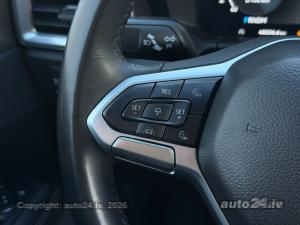 Blue Volkswagen Amarok 2024 in Parnu, with an engine capacity of 3.00 L and mileage of 41 thousand km for 49900 €, photo 21 on AUTOMOTO.COM.LV