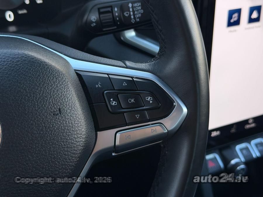 Blue Volkswagen Amarok 2024 in Parnu, with an engine capacity of 3.00 L and mileage of 41 thousand km for 49900 €, photo 22 on AUTOMOTO.COM.LV