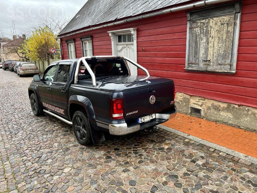 Zils Volkswagen Amarok 2015 Cēsis, ar dzinēja tilpumu 2.00 L un nobraukumu 406 tūkst. km par 9550 €, foto 4 vietnē AUTOMOTO.COM.LV