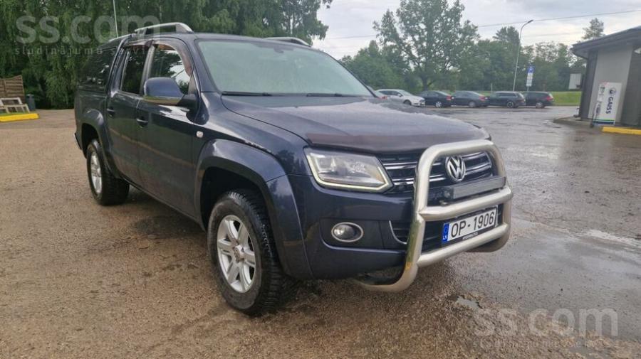 Zils Volkswagen Amarok 2015 Ogre, ar dzinēja tilpumu 2.00 L un nobraukumu 323 tūkst. km par 13000 €, foto 3 vietnē AUTOMOTO.COM.LV