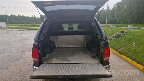 Zils Volkswagen Amarok 2015 Ogre, ar dzinēja tilpumu 2.00 L un nobraukumu 323 tūkst. km par 13000 €, foto 6 vietnē AUTOMOTO.COM.LV