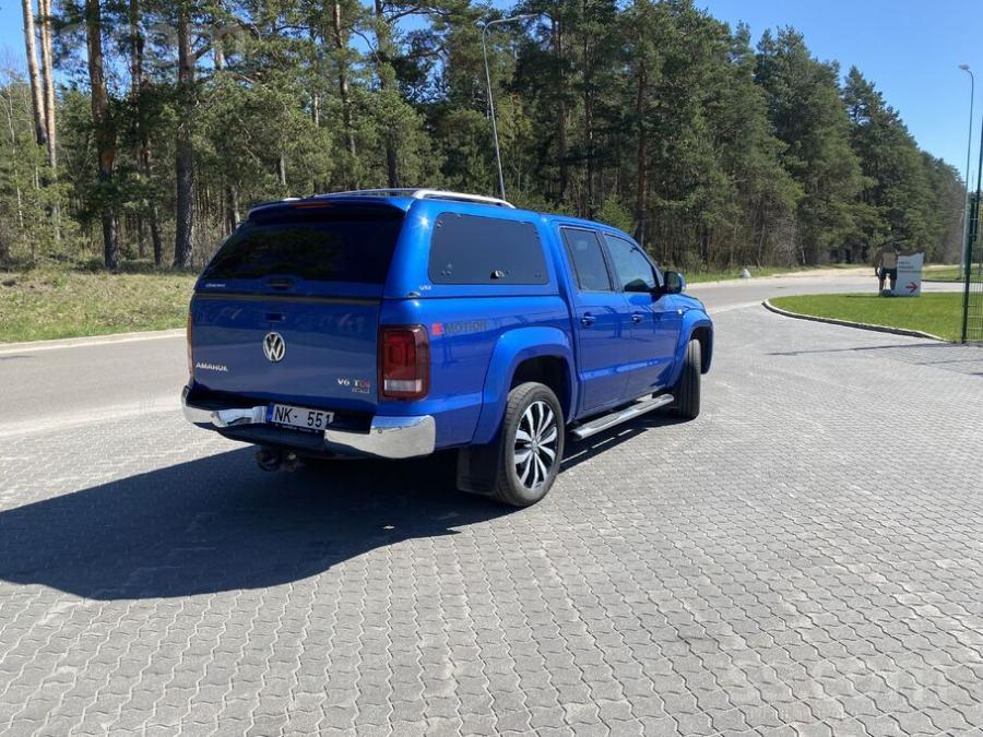 Blue Volkswagen Amarok 2017 in Riga, with an engine capacity of 3.00 L and mileage of 180 thousand km for 25900 €, photo 5 on AUTOMOTO.COM.LV