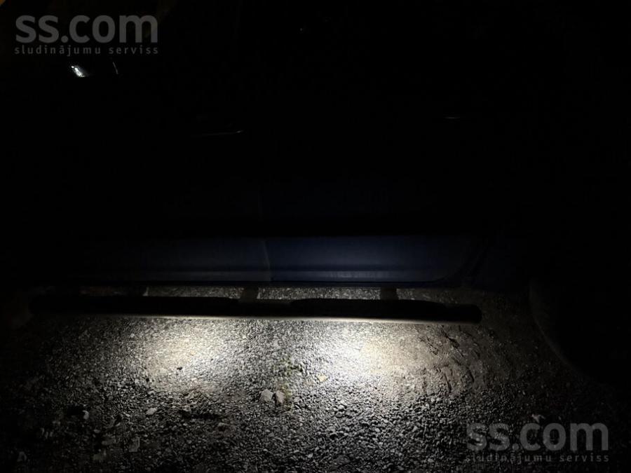 Zils Volkswagen Amarok 2017 Rīga, ar dzinēja tilpumu 3.00 L un nobraukumu 283 tūkst. km par 17000 €, foto 12 vietnē AUTOMOTO.COM.LV
