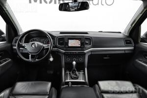Blue Volkswagen Amarok 2018 in Riga, with an engine capacity of 3.00 L and mileage of 239 thousand km for 21850 €, photo 7 on AUTOMOTO.COM.LV