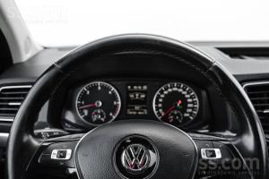 Blue Volkswagen Amarok 2018 in Riga, with an engine capacity of 3.00 L and mileage of 239 thousand km for 21850 €, photo 10 on AUTOMOTO.COM.LV