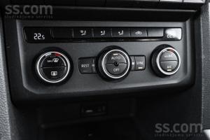 Blue Volkswagen Amarok 2018 in Riga, with an engine capacity of 3.00 L and mileage of 239 thousand km for 21850 €, photo 18 on AUTOMOTO.COM.LV