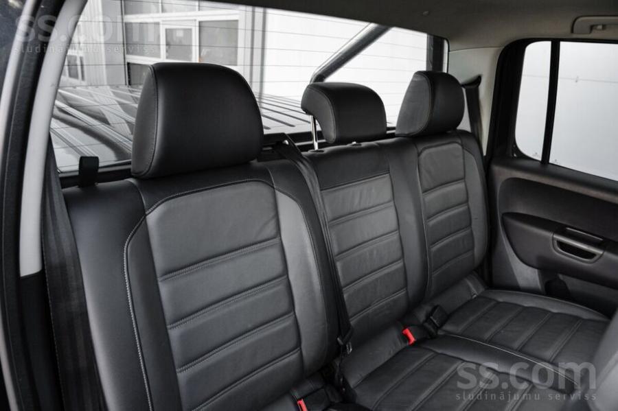 Blue Volkswagen Amarok 2018 in Riga, with an engine capacity of 3.00 L and mileage of 239 thousand km for 21850 €, photo 22 on AUTOMOTO.COM.LV